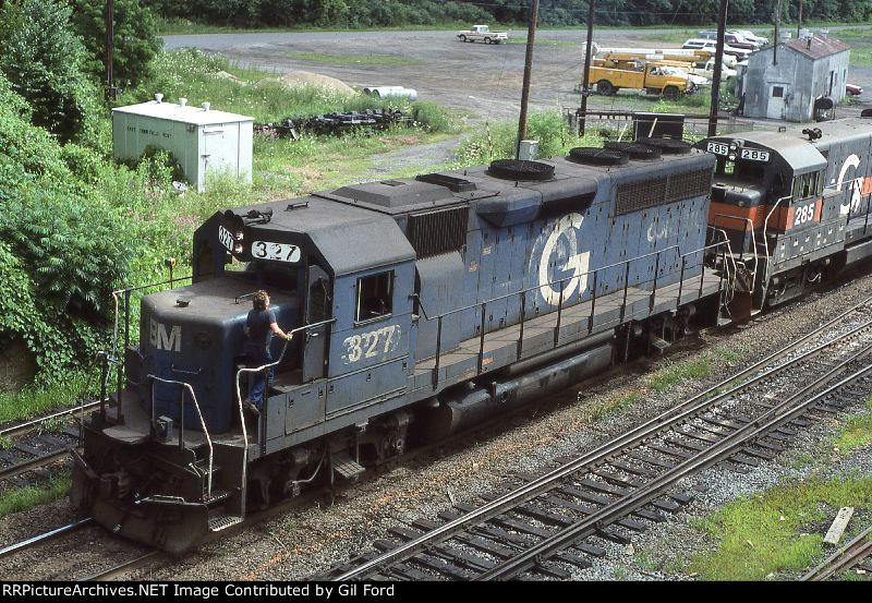 B&M 327(GP-40)